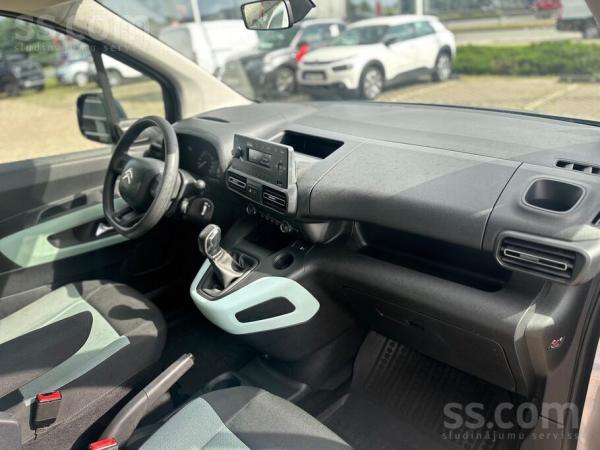 Grey Citroen Berlingo 2019 in Riga, with an engine capacity of 1.50 L and mileage of 167 thousand km for 9400 €, photo 7 on AUTOMOTO.COM.LV