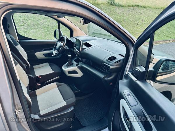 Pelēks Citroen Berlingo 2019 Tallina, ar dzinēja tilpumu 1.20 L un nobraukumu 60 tūkst. km par 13900 €, foto 10 vietnē AUTOMOTO.COM.LV