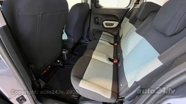 Ситроен Берлинго 2019 в Нарва на AUTOMOTO.COM.LV Серый Ситроен Берлинго 2019 в Нарва, объемом двигателя 1.20 л и пробегом 65 тыс. км за 11990 €, фото 8 на AUTOMOTO.COM.LV