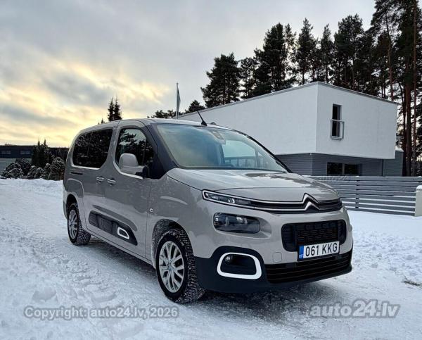 Grey Citroen Berlingo 2020 in Tallinn, with an engine capacity of 1.20 L and mileage of 125 thousand km for 11995 €, photo 4 on AUTOMOTO.COM.LV