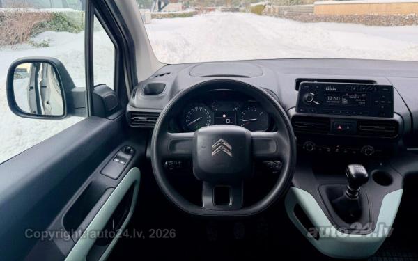 Pelēks Citroen Berlingo 2020 Tallina, ar dzinēja tilpumu 1.20 L un nobraukumu 125 tūkst. km par 11995 €, foto 8 vietnē AUTOMOTO.COM.LV