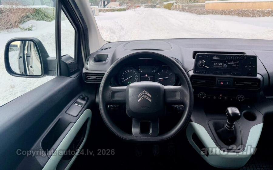 Pelēks Citroen Berlingo 2020 Tallina, ar dzinēja tilpumu 1.20 L un nobraukumu 125 tūkst. km par 11995 €, foto 8 vietnē AUTOMOTO.COM.LV
