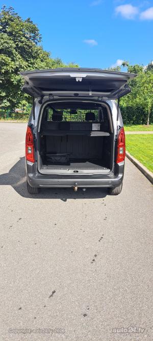 Grey Citroen Berlingo 2020 in Tallinn, with an engine capacity of 1.50 L and mileage of 90 thousand km for 14500 €, photo 7 on AUTOMOTO.COM.LV