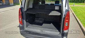 Grey Citroen Berlingo 2020 in Tallinn, with an engine capacity of 1.50 L and mileage of 90 thousand km for 14500 €, photo 8 on AUTOMOTO.COM.LV