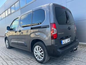 Grey Citroen Berlingo 2021 in Kuressaare, with an engine capacity of 1.20 L and mileage of 60 thousand km for 10650 €, photo 4 on AUTOMOTO.COM.LV