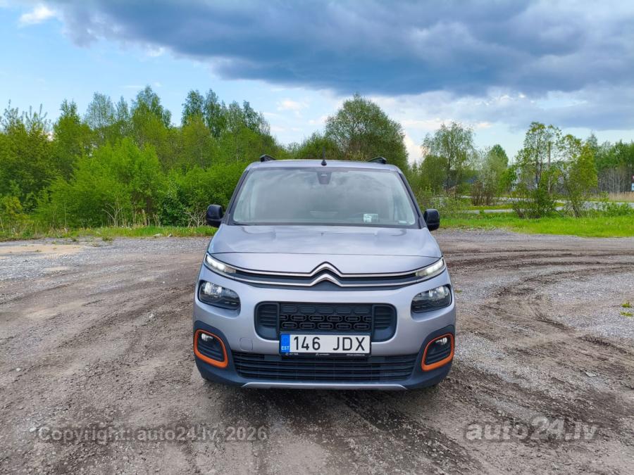 Pelēks Citroen Berlingo 2021 Tallina, ar dzinēja tilpumu 1.50 L un nobraukumu 56 tūkst. km par 19000 €, foto 4 vietnē AUTOMOTO.COM.LV