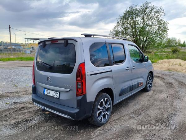 Grey Citroen Berlingo 2021 in Tallinn, with an engine capacity of 1.50 L and mileage of 56 thousand km for 19000 €, photo 4 on AUTOMOTO.COM.LV