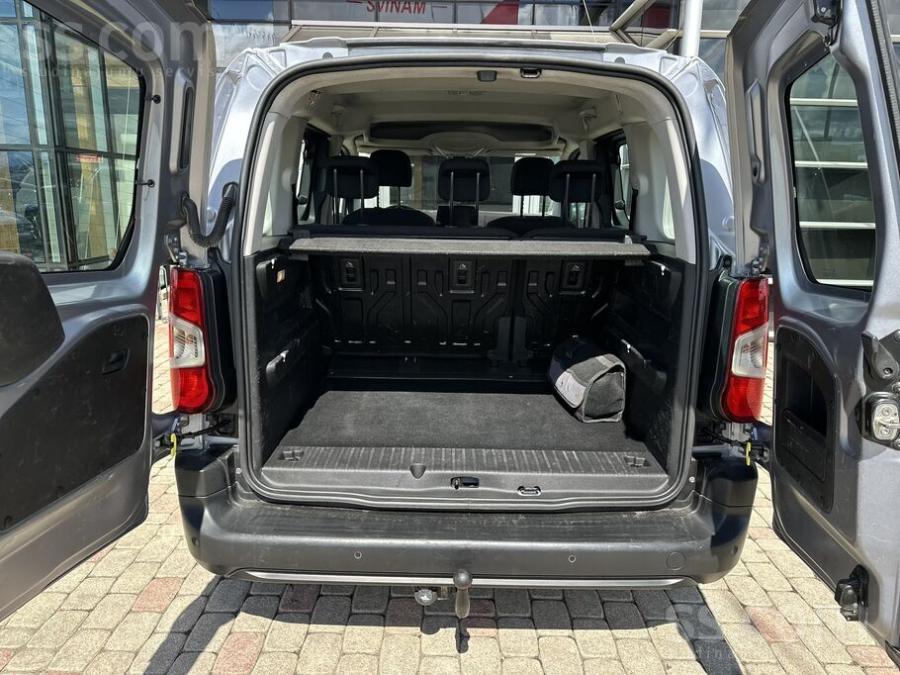 Grey Citroen Berlingo 2021 in Riga, with an engine capacity of 1.50 L and mileage of 165 thousand km for 10800 €, photo 12 on AUTOMOTO.COM.LV