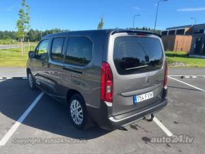 Grey Citroen Berlingo 2022 in Tallinn, with an engine capacity of 1.50 L and mileage of 117 thousand km for 15950 €, photo 4 on AUTOMOTO.COM.LV