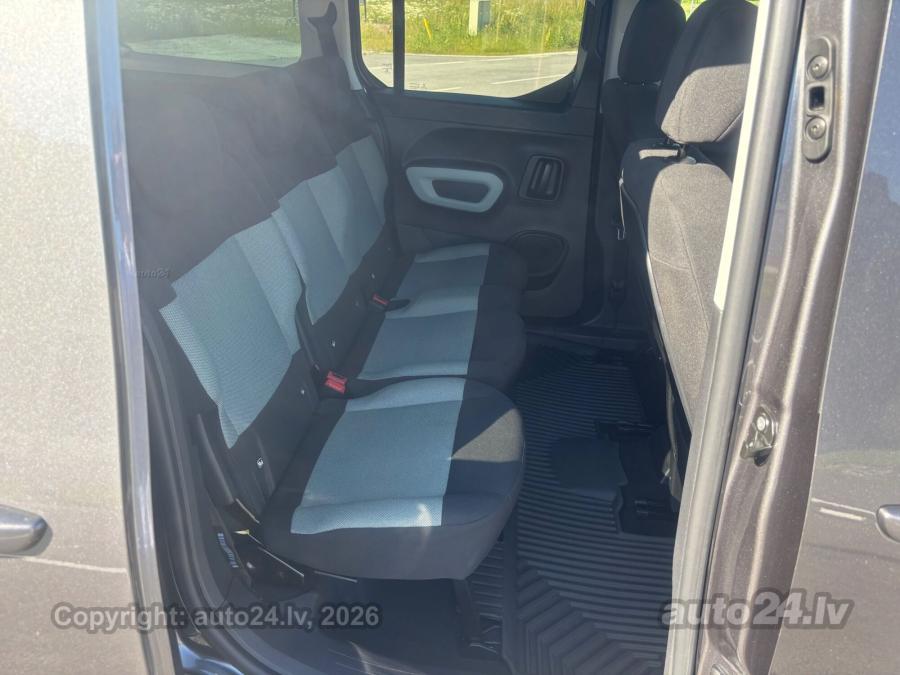 Grey Citroen Berlingo 2022 in Tallinn, with an engine capacity of 1.50 L and mileage of 117 thousand km for 15950 €, photo 12 on AUTOMOTO.COM.LV