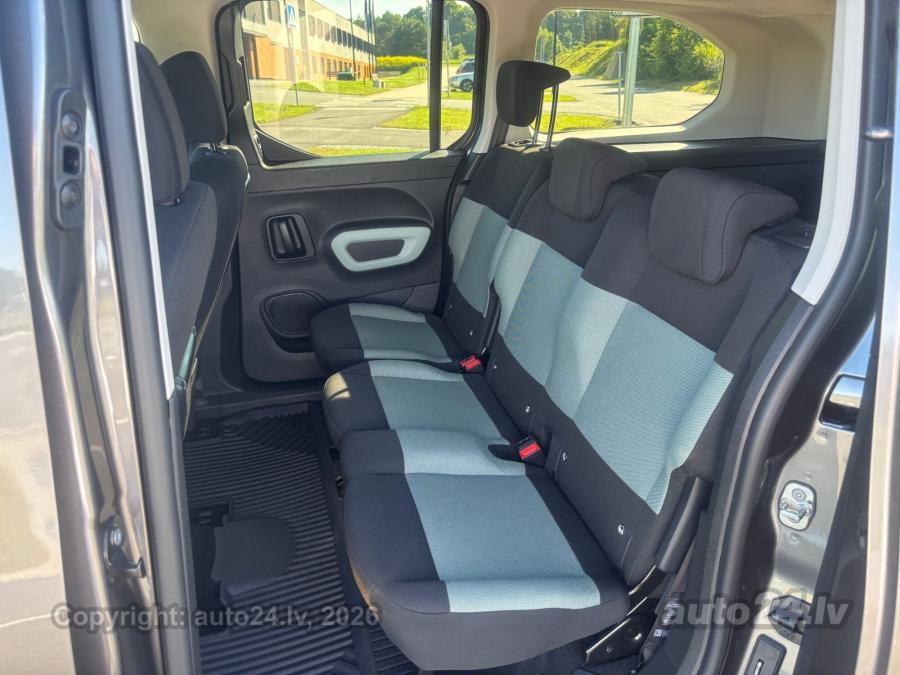 Grey Citroen Berlingo 2022 in Tallinn, with an engine capacity of 1.50 L and mileage of 117 thousand km for 15950 €, photo 13 on AUTOMOTO.COM.LV