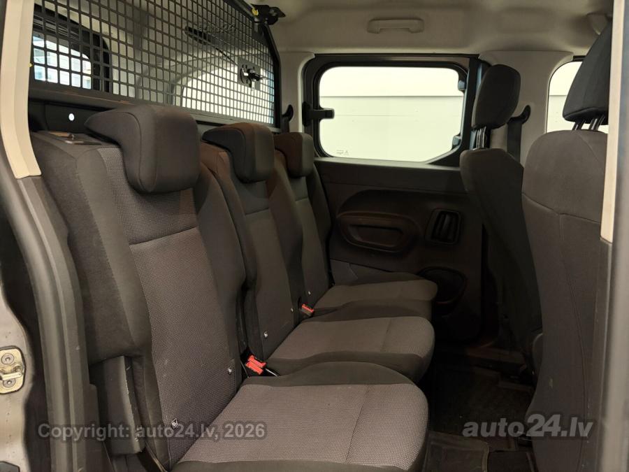 Pelēks Citroen Berlingo 2022 Tallina, ar dzinēja tilpumu 1.50 L un nobraukumu 217 tūkst. km par 8500 €, foto 10 vietnē AUTOMOTO.COM.LV