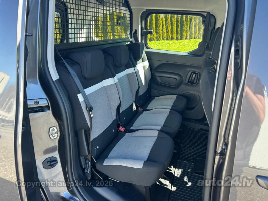 Pelēks Citroen Berlingo 2023 Tartu, ar dzinēja tilpumu 1.50 L un nobraukumu 48 tūkst. km par 17990 €, foto 12 vietnē AUTOMOTO.COM.LV