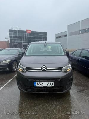 Grey Citroen Berlingo 2024 in Tallinn, with an engine capacity of 1.50 L and mileage of 28 thousand km for 18450 €, photo  on AUTOMOTO.COM.LV