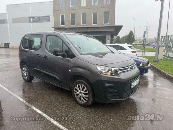 Pelēks Citroen Berlingo 2024 Tallina, ar dzinēja tilpumu 1.50 L un nobraukumu 28 tūkst. km par 18450 €, foto 4 vietnē AUTOMOTO.COM.LV