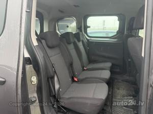 Grey Citroen Berlingo 2024 in Tallinn, with an engine capacity of 1.50 L and mileage of 28 thousand km for 18450 €, photo 7 on AUTOMOTO.COM.LV