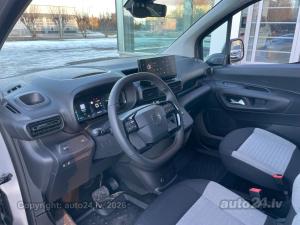 Pelēks Citroen Berlingo 2025 Jehvi, ar dzinēja tilpumu 1.50 L un nobraukumu 7 tūkst. km par 25900 €, foto 11 vietnē AUTOMOTO.COM.LV