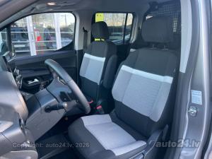 Pelēks Citroen Berlingo 2025 Jehvi, ar dzinēja tilpumu 1.50 L un nobraukumu 7 tūkst. km par 25900 €, foto 13 vietnē AUTOMOTO.COM.LV