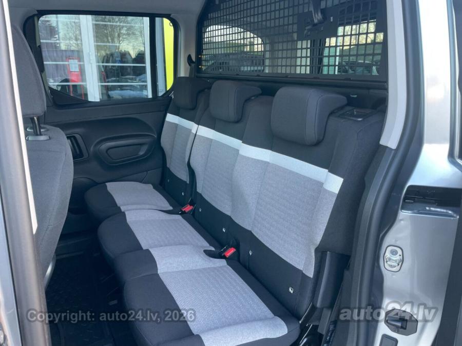 Pelēks Citroen Berlingo 2025 Jehvi, ar dzinēja tilpumu 1.50 L un nobraukumu 7 tūkst. km par 25900 €, foto 15 vietnē AUTOMOTO.COM.LV