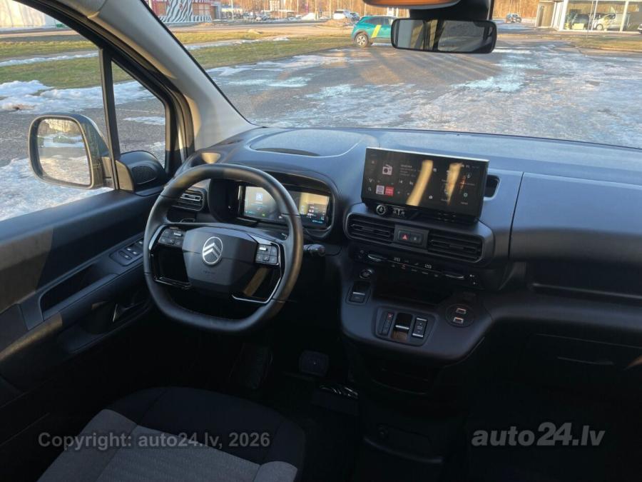 Pelēks Citroen Berlingo 2025 Jehvi, ar dzinēja tilpumu 1.50 L un nobraukumu 7 tūkst. km par 25900 €, foto 17 vietnē AUTOMOTO.COM.LV