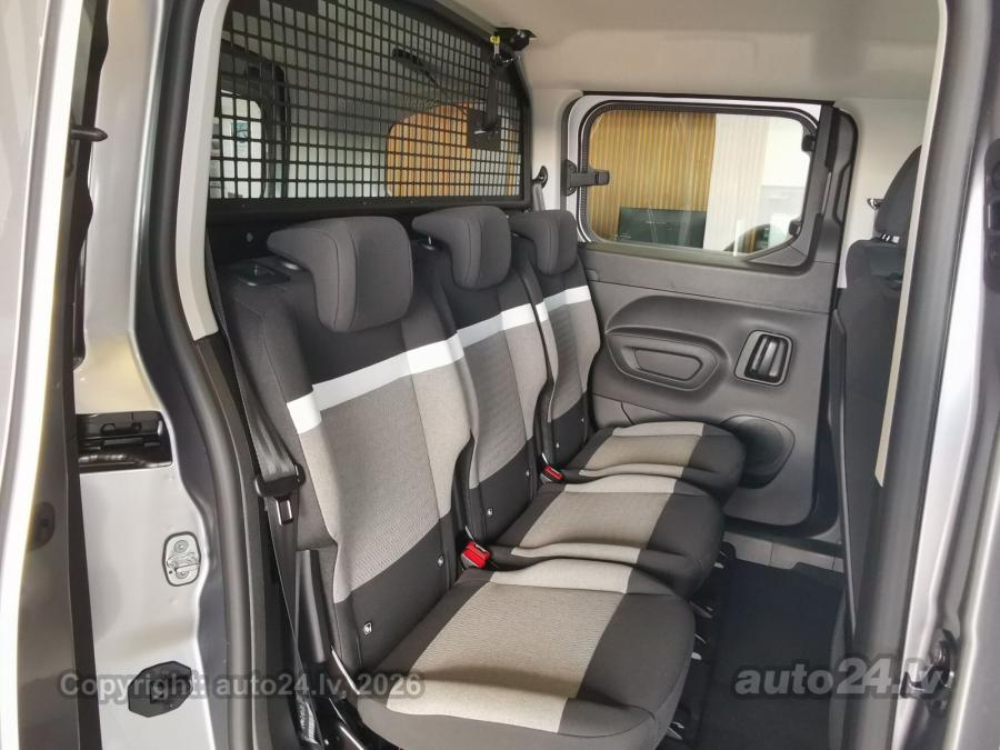 Pelēks Citroen Berlingo 2026 Viljandi, ar dzinēja tilpumu 1.50 L un nobraukumu 2 tūkst. km par 28900 €, foto 6 vietnē AUTOMOTO.COM.LV
