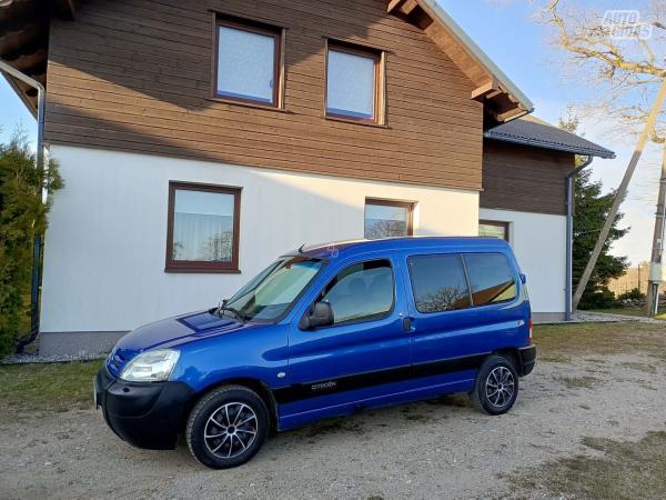 Citroen Berlingo 2006 in Klaipeda, with an engine capacity of 1.40 L and mileage of 383 thousand km for 1450 €, photo 1 on AUTOMOTO.COM.LV