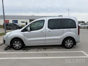 Citroen Berlingo 2018 Rīga, ar dzinēja tilpumu 1.60 L un nobraukumu 135 tūkst. km par 6500 €, foto 4 vietnē AUTOMOTO.COM.LV