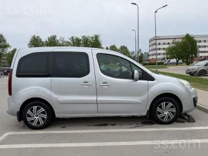 Citroen Berlingo 2018 Rīga, ar dzinēja tilpumu 1.60 L un nobraukumu 135 tūkst. km par 6500 €, foto 7 vietnē AUTOMOTO.COM.LV