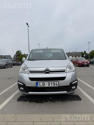 Citroen Berlingo 2018 Rīga, ar dzinēja tilpumu 1.60 L un nobraukumu 135 tūkst. km par 6500 €, foto 8 vietnē AUTOMOTO.COM.LV