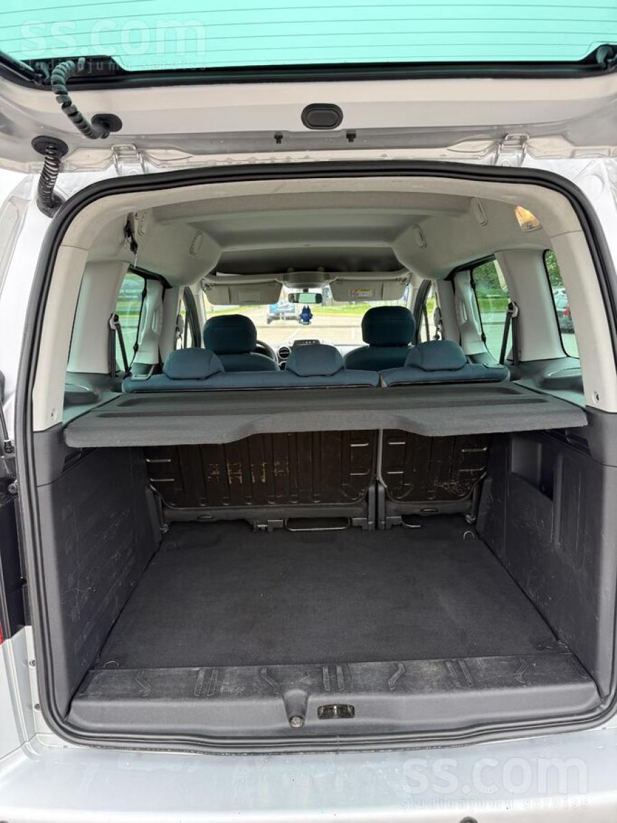 Citroen Berlingo 2018 Rīga, ar dzinēja tilpumu 1.60 L un nobraukumu 135 tūkst. km par 6500 €, foto 11 vietnē AUTOMOTO.COM.LV