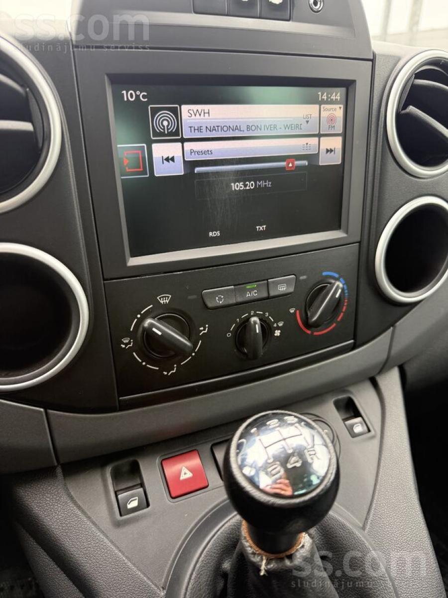 Citroen Berlingo 2018 Rīga, ar dzinēja tilpumu 1.60 L un nobraukumu 135 tūkst. km par 6500 €, foto 18 vietnē AUTOMOTO.COM.LV