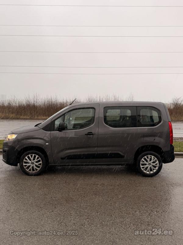 Citroen Berlingo 2023 Tallina, ar dzinēja tilpumu 1.50 L un nobraukumu 43 tūkst. km par 17850 €, foto 3 vietnē AUTOMOTO.COM.LV