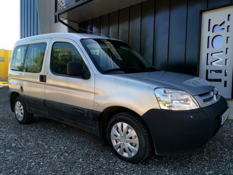 Citroen Berlingo 2005 Tartu, ar dzinēja tilpumu 1.40 L un nobraukumu 160 tūkst. km par 990 €, foto 3 vietnē AUTOMOTO.COM.LV