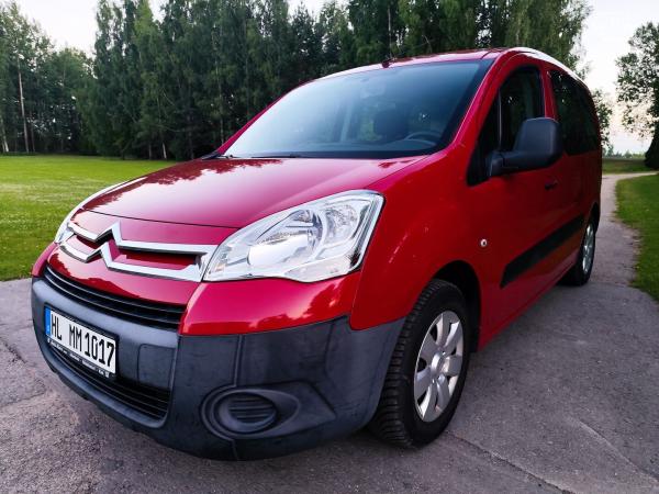 Citroen Berlingo 2009 in Mazeikiai, with an engine capacity of 1.60 L and mileage of 201 thousand km for 3200 €, photo 2 on AUTOMOTO.COM.LV