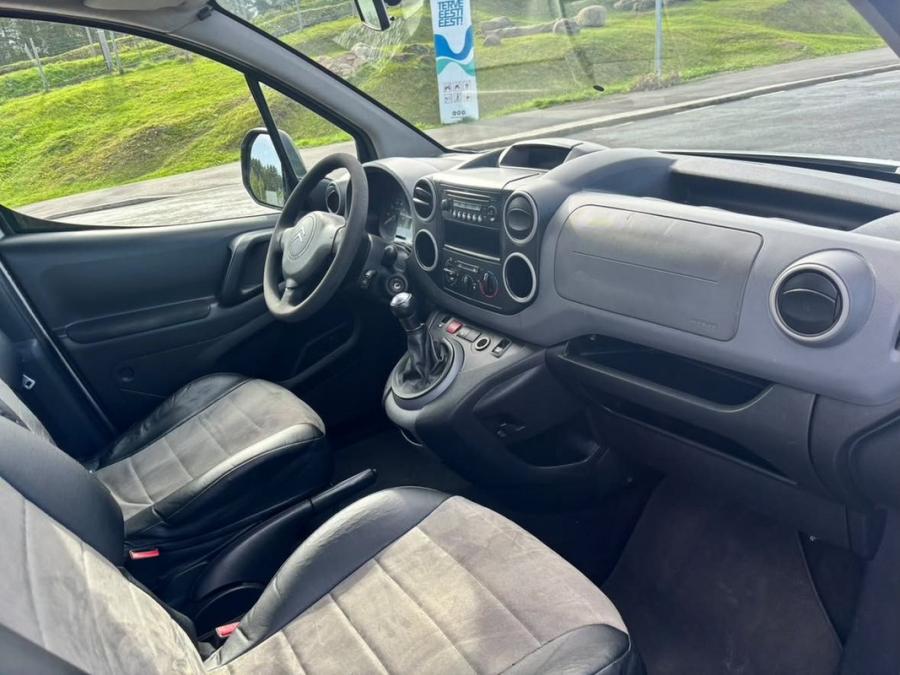 Citroen Berlingo 2009 Narva, ar dzinēja tilpumu 1.60 L un nobraukumu 240 tūkst. km par 2200 €, foto 9 vietnē AUTOMOTO.COM.LV