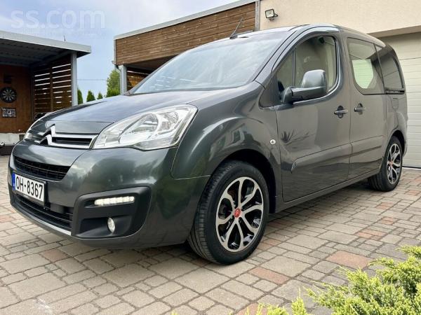 Citroen Berlingo 2018 Rīga, ar dzinēja tilpumu 1.60 L un nobraukumu 158 tūkst. km par 7200 €, foto  vietnē AUTOMOTO.COM.LV