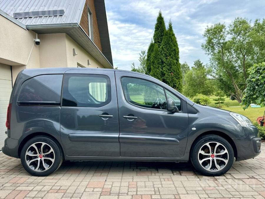 Citroen Berlingo 2018 Rīga, ar dzinēja tilpumu 1.60 L un nobraukumu 158 tūkst. km par 7200 €, foto 5 vietnē AUTOMOTO.COM.LV