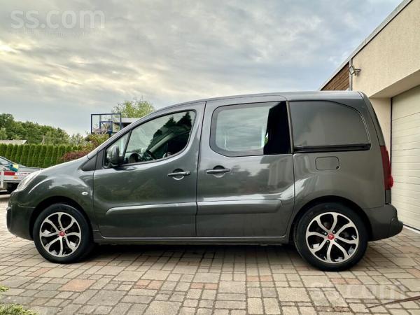 Citroen Berlingo 2018 in Riga, with an engine capacity of 1.60 L and mileage of 158 thousand km for 7200 €, photo 5 on AUTOMOTO.COM.LV