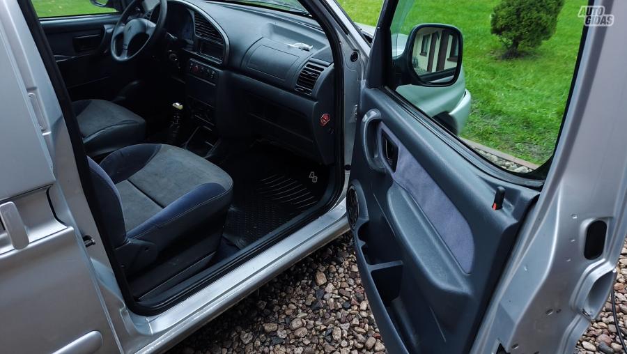 Citroen Berlingo 2001 in Marijampole, with an engine capacity of 1.60 L and mileage of 224 thousand km for 400 €, photo 26 on AUTOMOTO.COM.LV