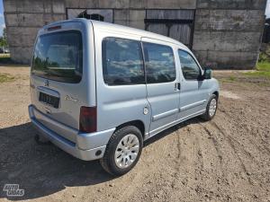 Citroen Berlingo 2004 Viļņa, ar dzinēja tilpumu 1.60 L un nobraukumu 335 tūkst. km par 1550 €, foto 5 vietnē AUTOMOTO.COM.LV