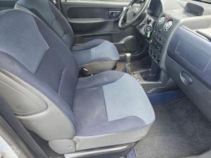 Citroen Berlingo 2004 Viļņa, ar dzinēja tilpumu 1.60 L un nobraukumu 335 tūkst. km par 1550 €, foto 9 vietnē AUTOMOTO.COM.LV
