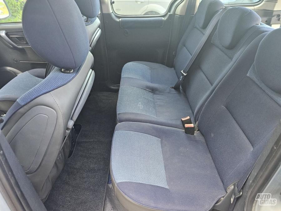 Citroen Berlingo 2004 in Vilnius, with an engine capacity of 1.60 L and mileage of 335 thousand km for 2250 €, photo 15 on AUTOMOTO.COM.LV