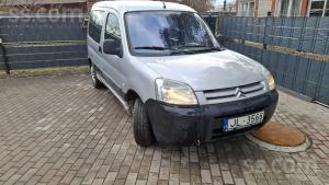 Citroen Berlingo 2004 Rīga, ar dzinēja tilpumu 1.90 L un nobraukumu 306 tūkst. km par 1650 €, foto  vietnē AUTOMOTO.COM.LV
