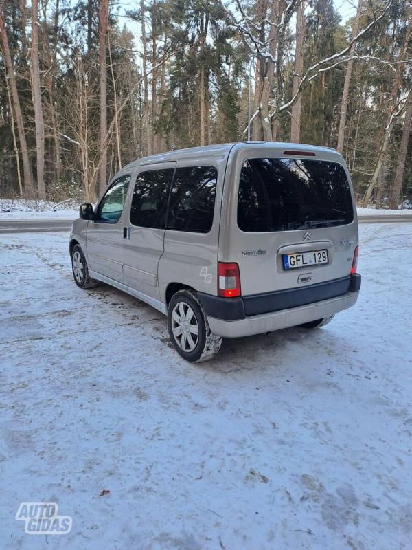 Citroen Berlingo 2006 Šauļi, ar dzinēja tilpumu 1.60 L un nobraukumu 400 tūkst. km par 1350 €, foto 7 vietnē AUTOMOTO.COM.LV