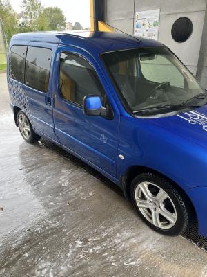 Citroen Berlingo 2006 Kelmė, ar dzinēja tilpumu 1.60 L un nobraukumu 330 tūkst. km par 950 €, foto 5 vietnē AUTOMOTO.COM.LV