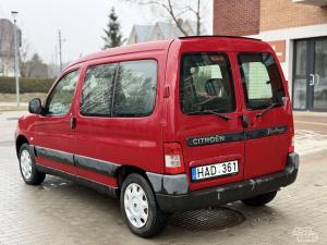 Citroen Berlingo 2007 in Klaipeda, with an engine capacity of 1.60 L and mileage of 226 thousand km for 890 €, photo 4 on AUTOMOTO.COM.LV