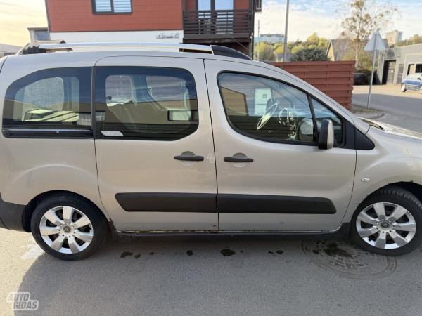 Citroen Berlingo 2009 Kauņa, ar dzinēja tilpumu 1.60 L un nobraukumu 400 tūkst. km par 1490 €, foto 4 vietnē AUTOMOTO.COM.LV