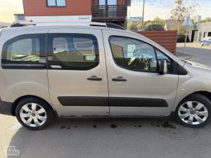Citroen Berlingo 2009 in Kaunas, with an engine capacity of 1.60 L and mileage of 400 thousand km for 1490 €, photo 5 on AUTOMOTO.COM.LV