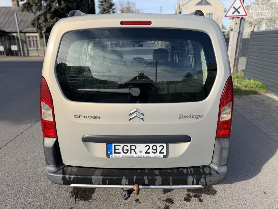 Citroen Berlingo 2009 in Kaunas, with an engine capacity of 1.60 L and mileage of 400 thousand km for 1490 €, photo 7 on AUTOMOTO.COM.LV