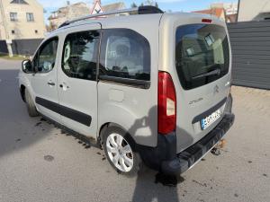 Citroen Berlingo 2009 in Kaunas, with an engine capacity of 1.60 L and mileage of 400 thousand km for 1490 €, photo 8 on AUTOMOTO.COM.LV